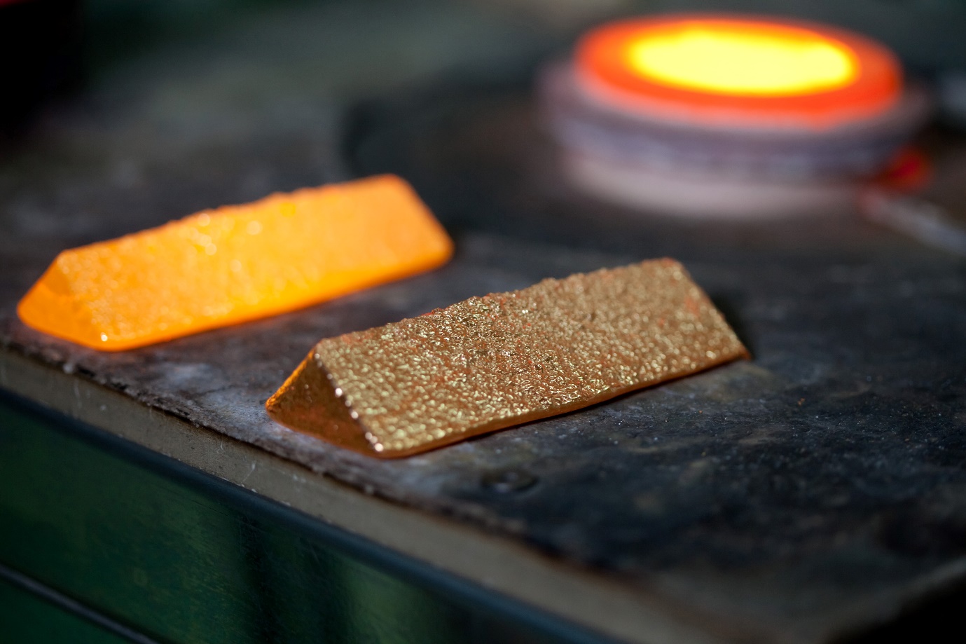 5 Best Gold Stocks to Buy Right | 2023 Guide
